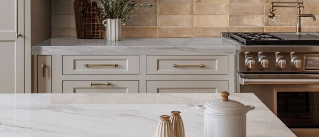 MSI Q™ Premium Natural Quartz - Q+ Collection - Calacatta Castana from ...